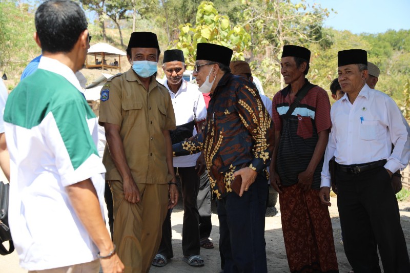 Kunjungi Ponpes Assalam di Olat Rawa, Ini Pesan Bupati Sumbawa - NUANSANTB